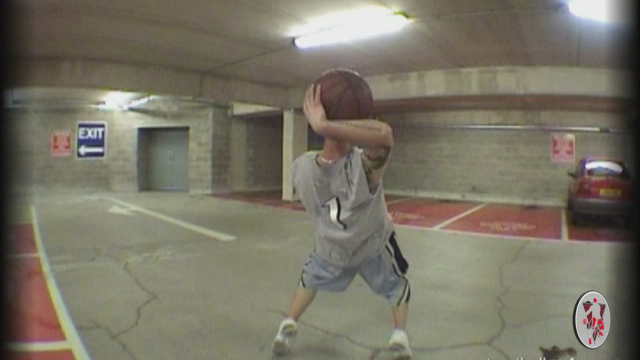 Freestyle Basketball underground- Insane!
