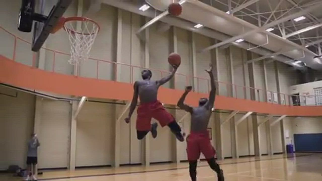 Basketball Dunks: This is one crazy dunk