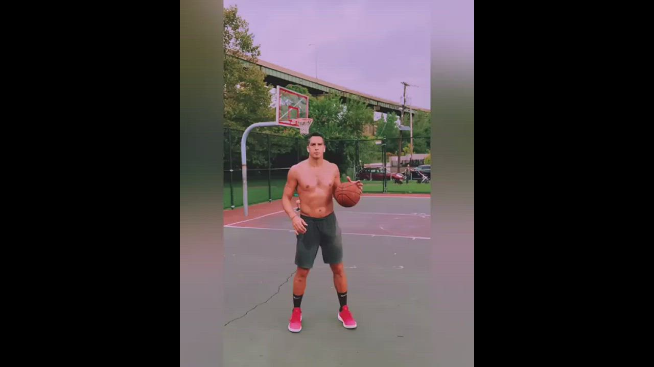 Basketball Skills: No look shot done right